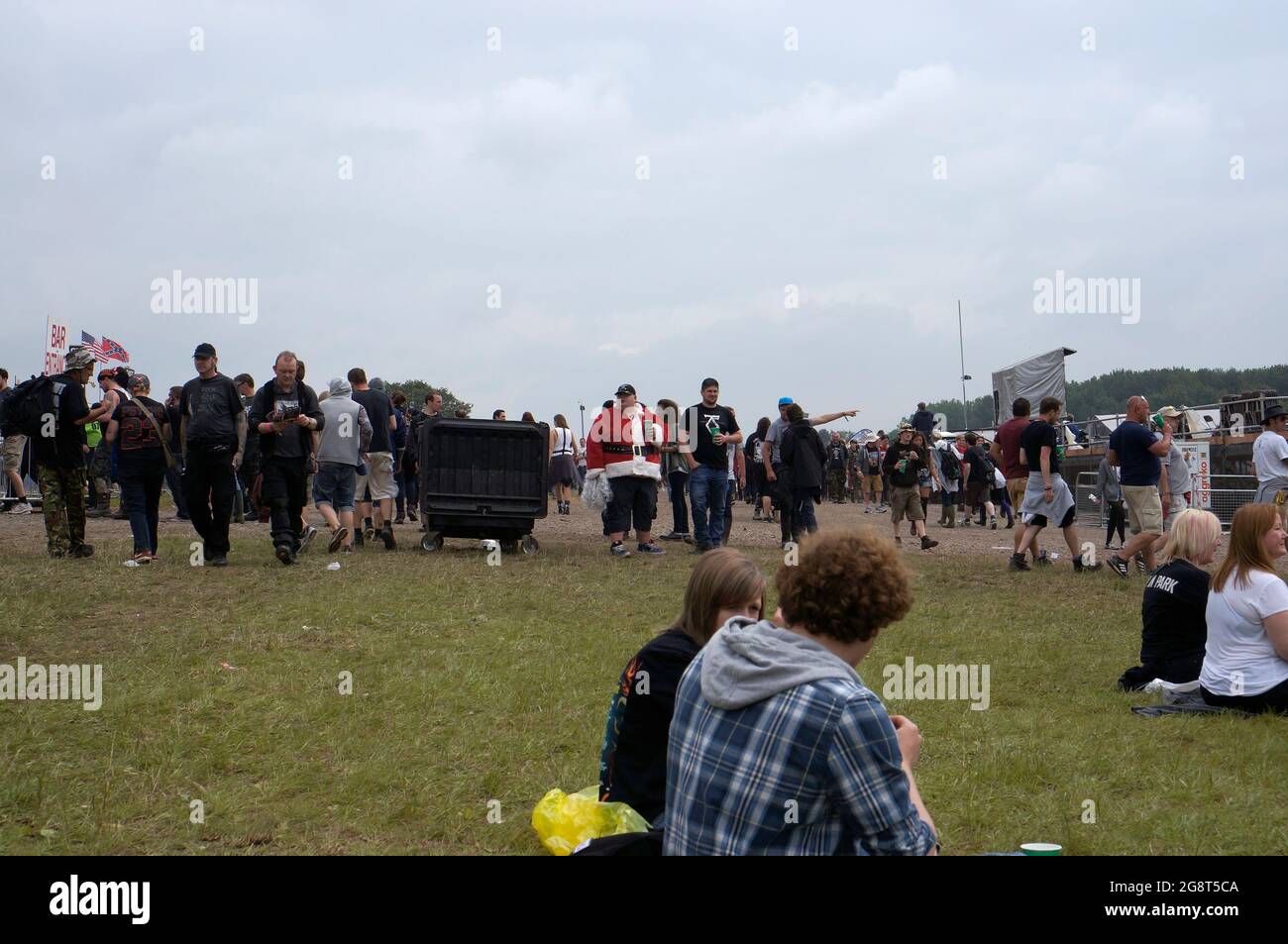 Crowd goes crazy hi-res stock photography and images - Alamy