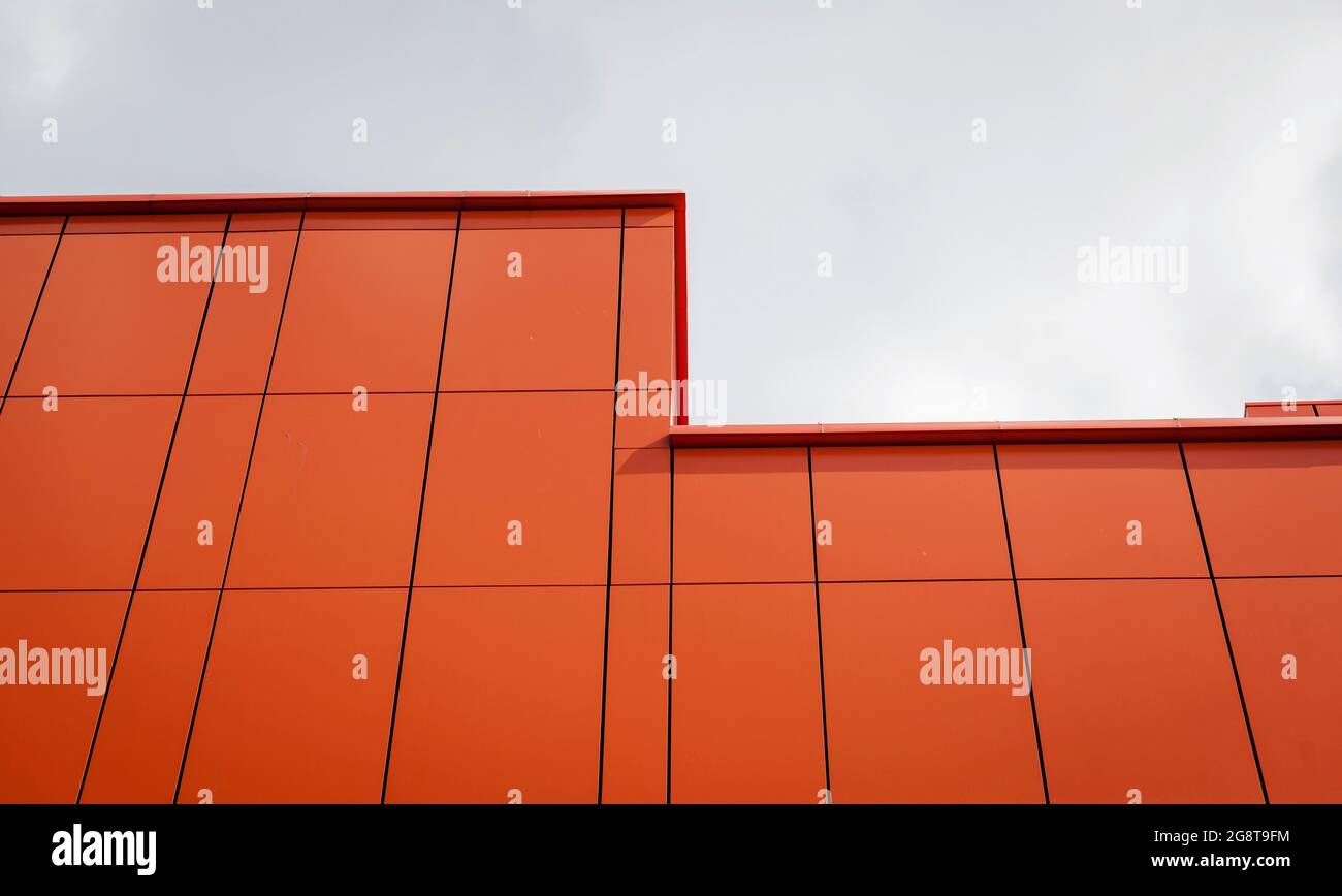 Aluminum composite sheet cladding hi-res stock photography and images ...