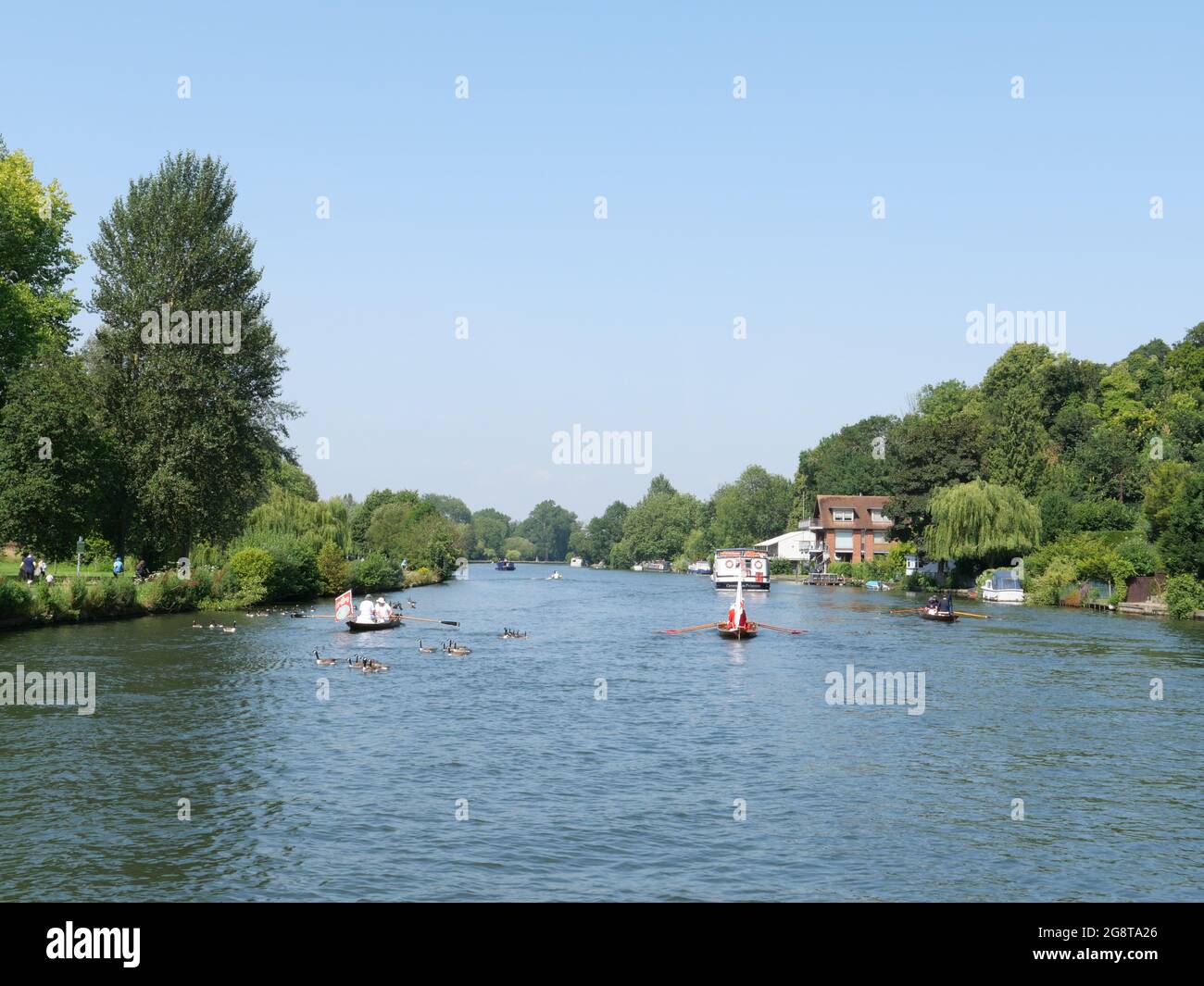 Cookham lock hi-res stock photography and images - Alamy