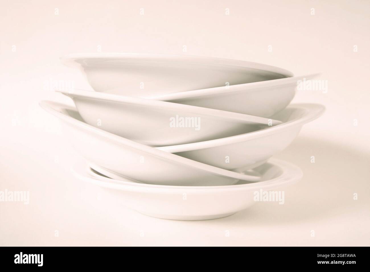 Pile Of Dirty Plates High Resolution Stock Photography and Images - Alamy