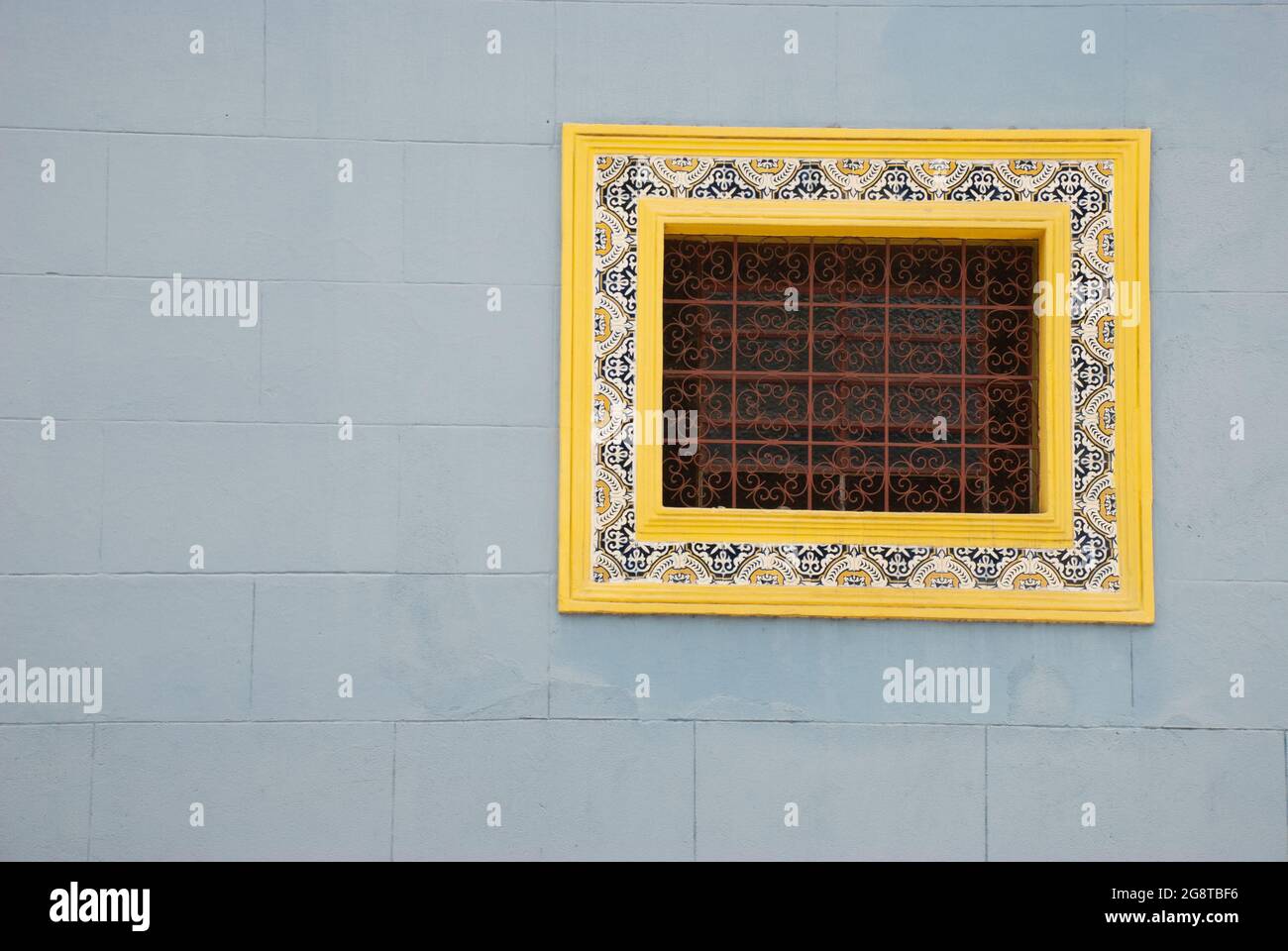 Close up window architecture hi-res stock photography and images - Alamy