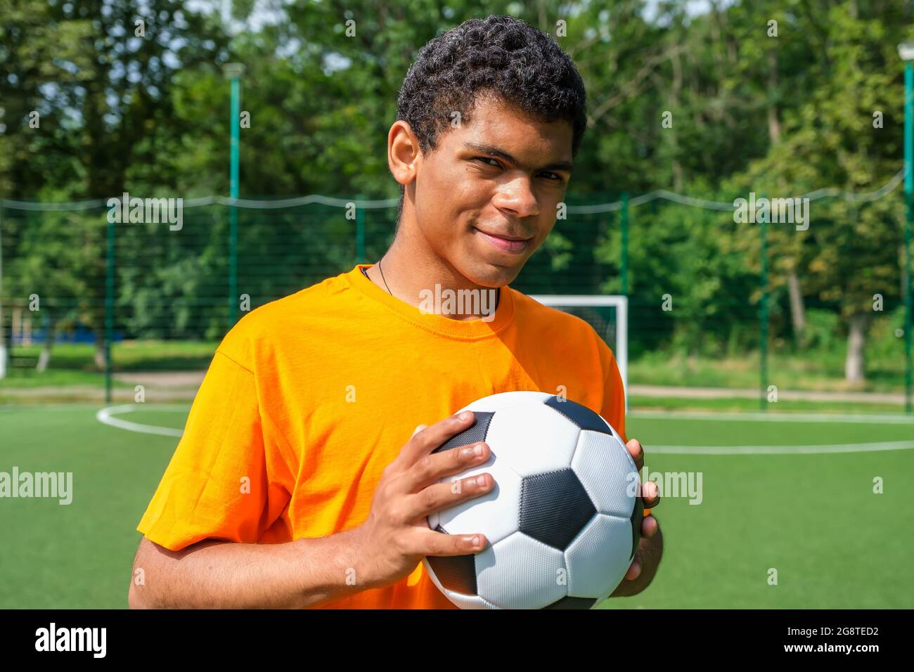Young spanish man portrait hi-res stock photography and images - Alamy