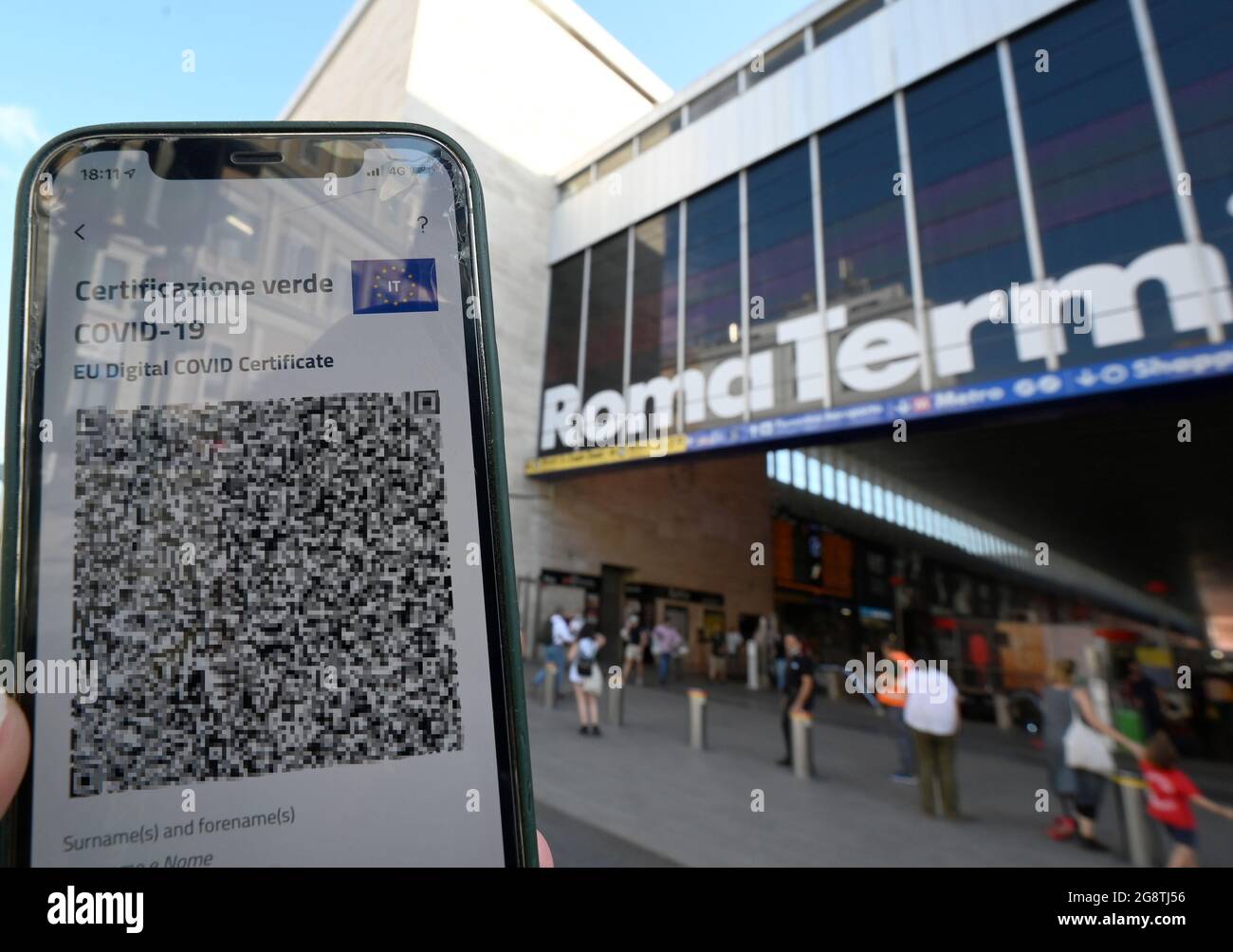 Displaying qr code on hi-res stock photography and images - Alamy