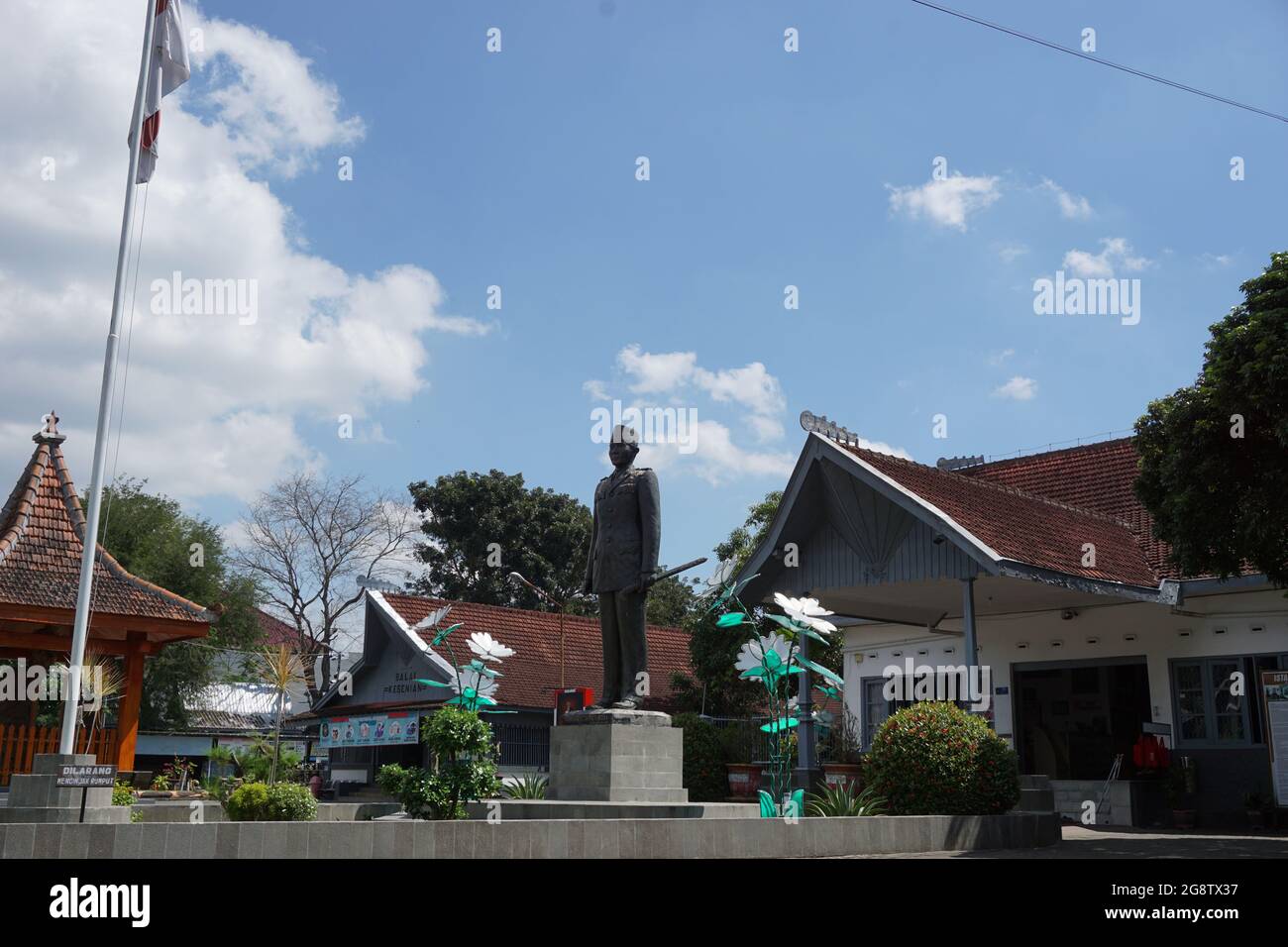 Istana gebang hi-res stock photography and images - Alamy