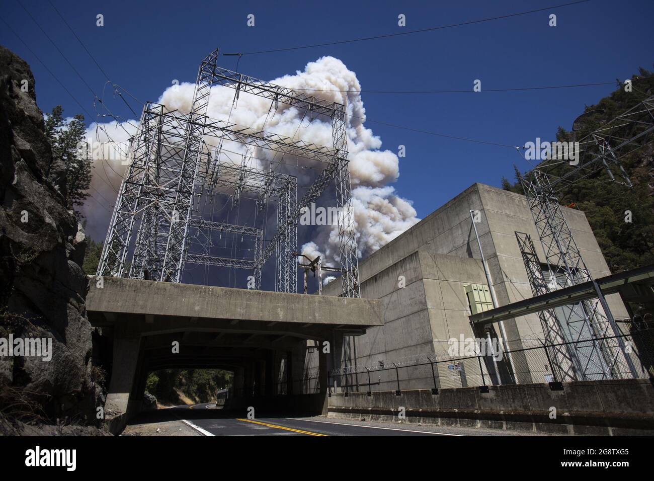 Dixie fires hi-res stock photography and images - Alamy