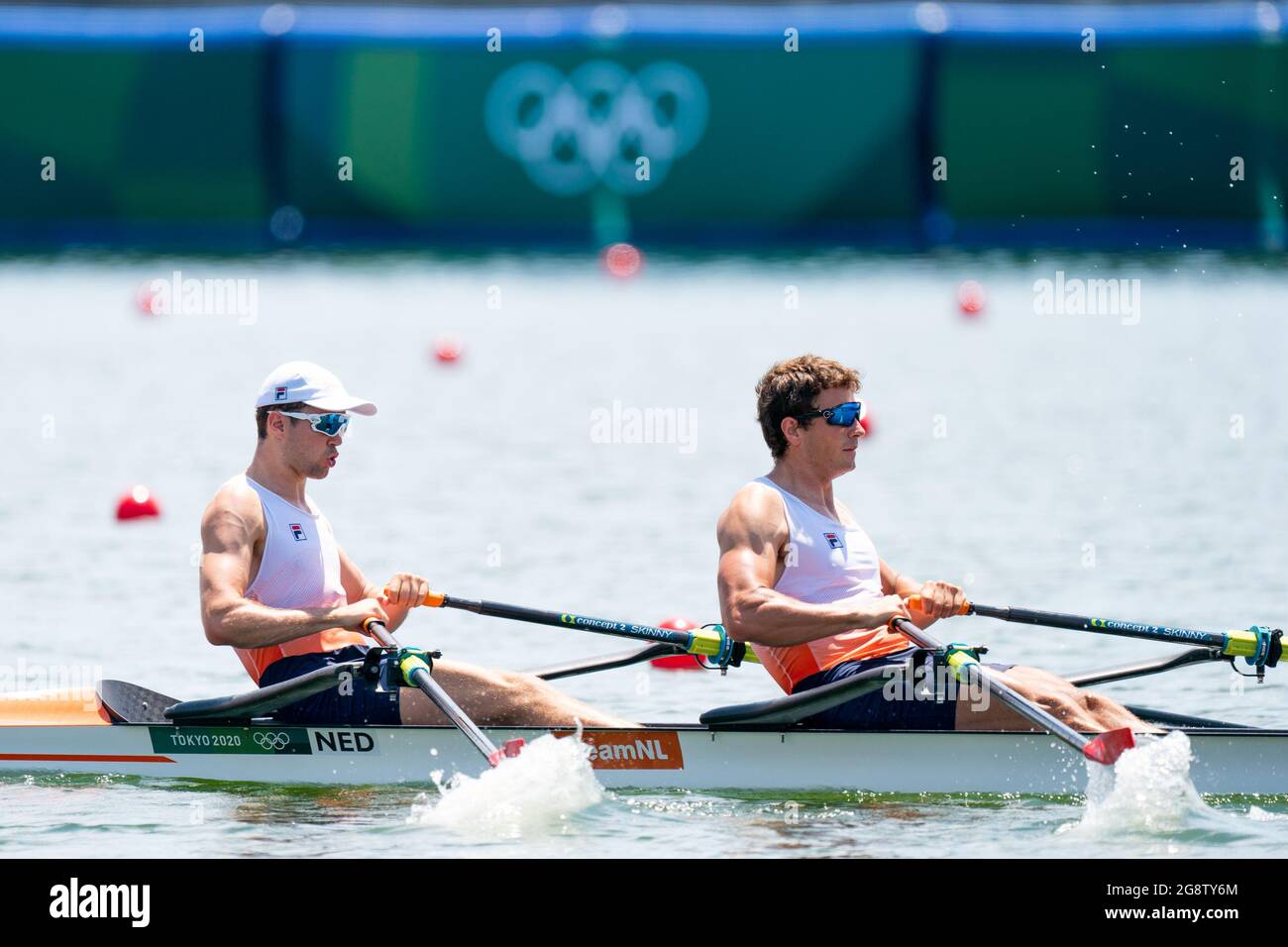TOKYO, JAPAN - JULY 23: Stef Broenink of the Netherlands and Melvin ...
