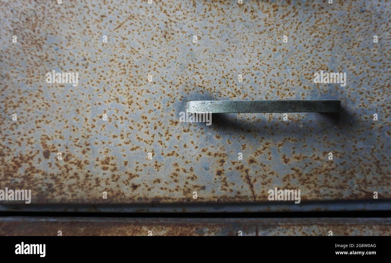 The surface of the steel plate is rusted Stock Photo - Alamy