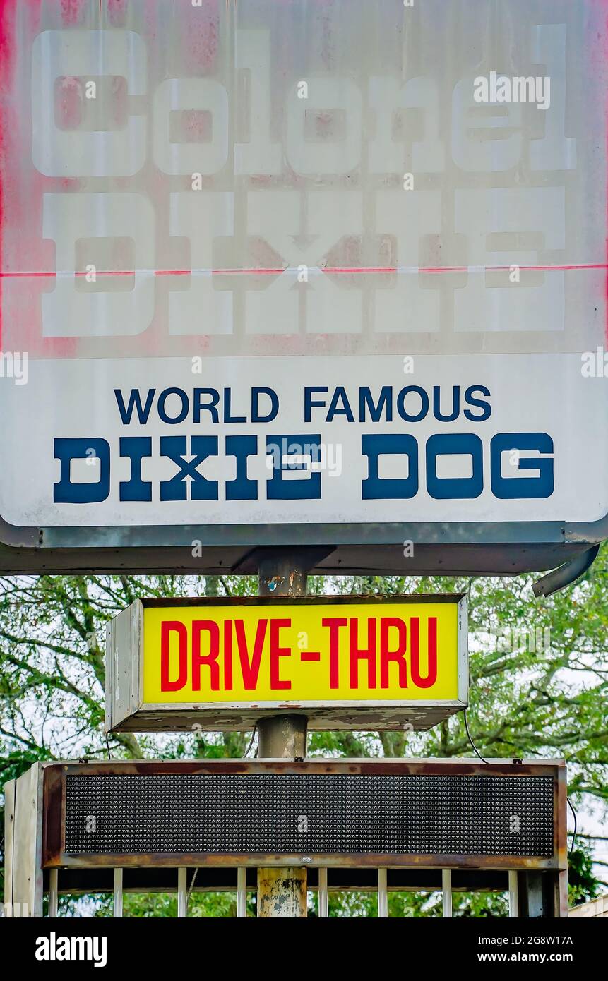 Dixie sign restaurant hi-res stock photography and images - Alamy