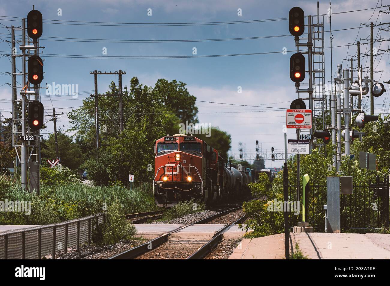 Fast moving train hi-res stock photography and images - Alamy Fast moving train hi-res stock photography and images - Alamy