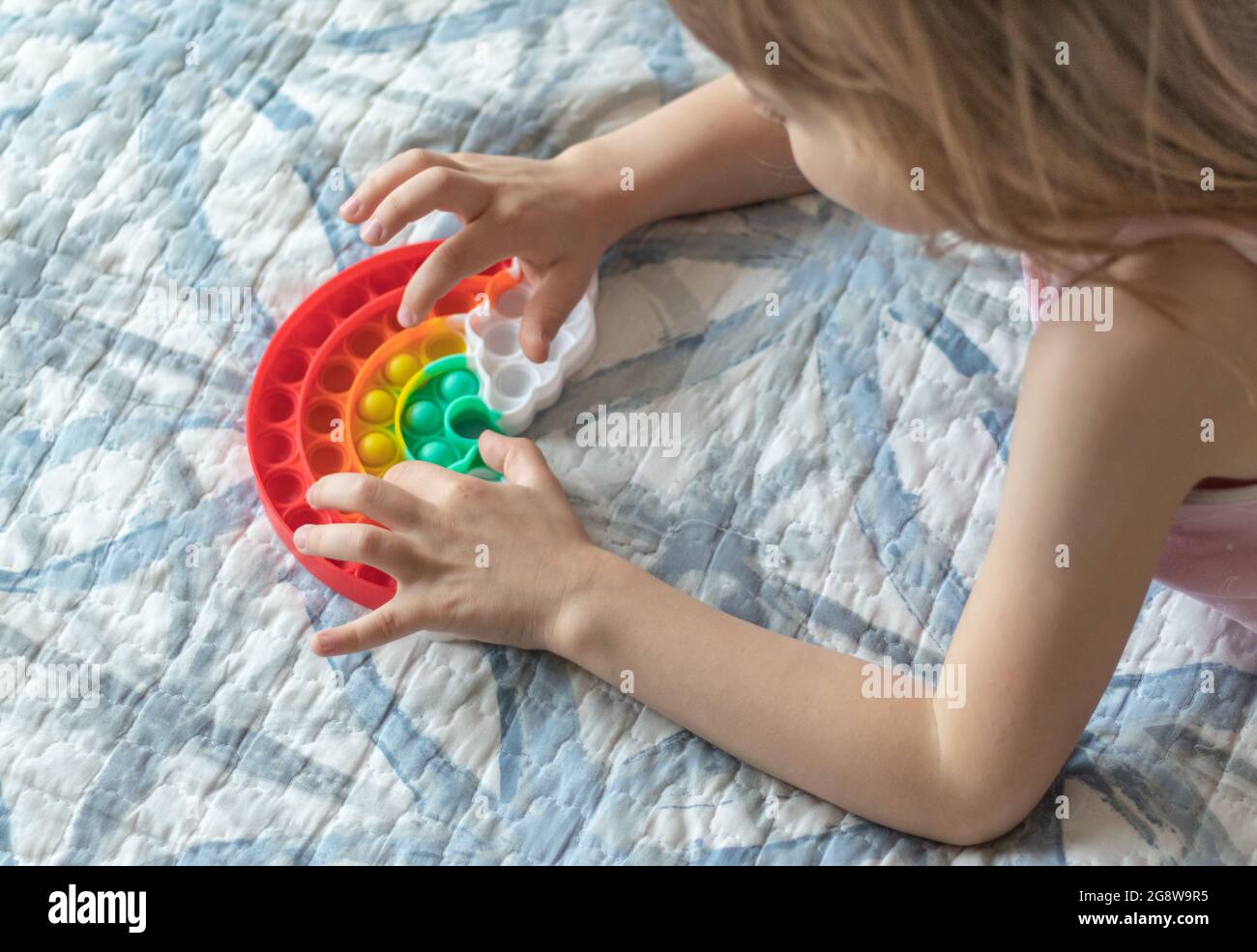Child sensory play hands touch hi-res stock photography and images - Alamy