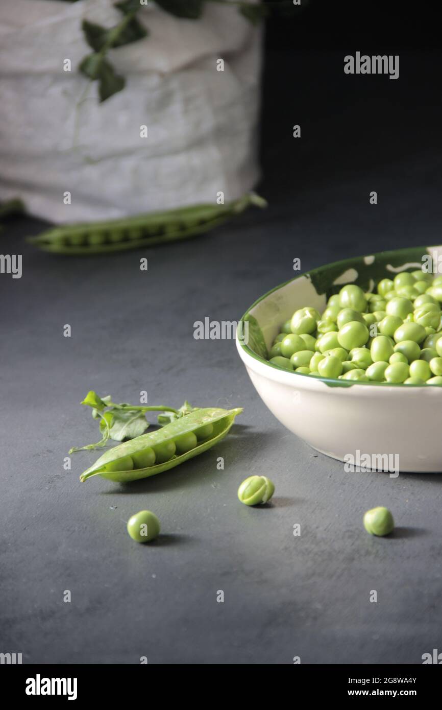 Delicious peas hi-res stock photography and images - Alamy