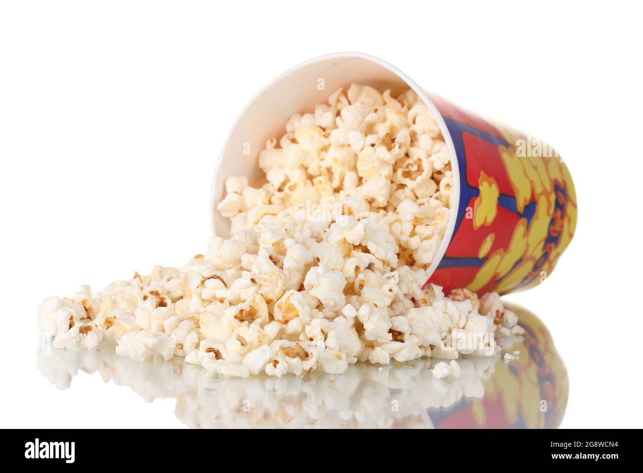 Popcorn cinema dropped hi-res stock photography and images - Alamy