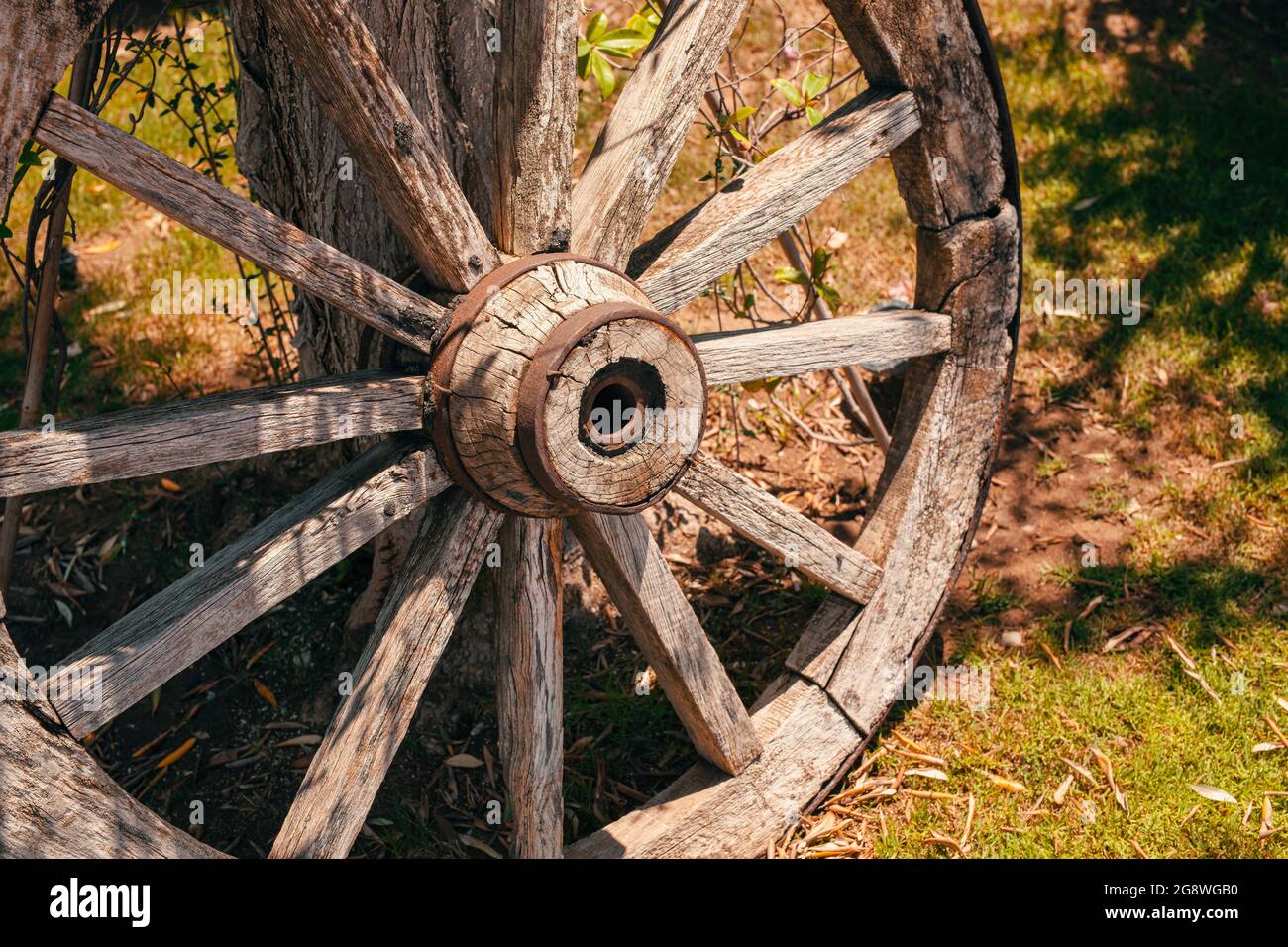 Vintage garden decoration concept. Close-up of an old rustic wooden ...