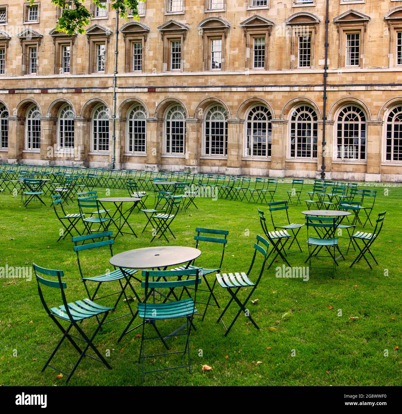 Royal peculiar hi-res stock photography and images - Alamy
