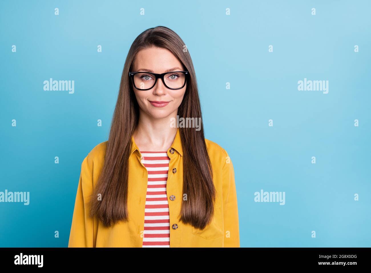 Photo of young attractive pretty woman happy positive smile confident ...