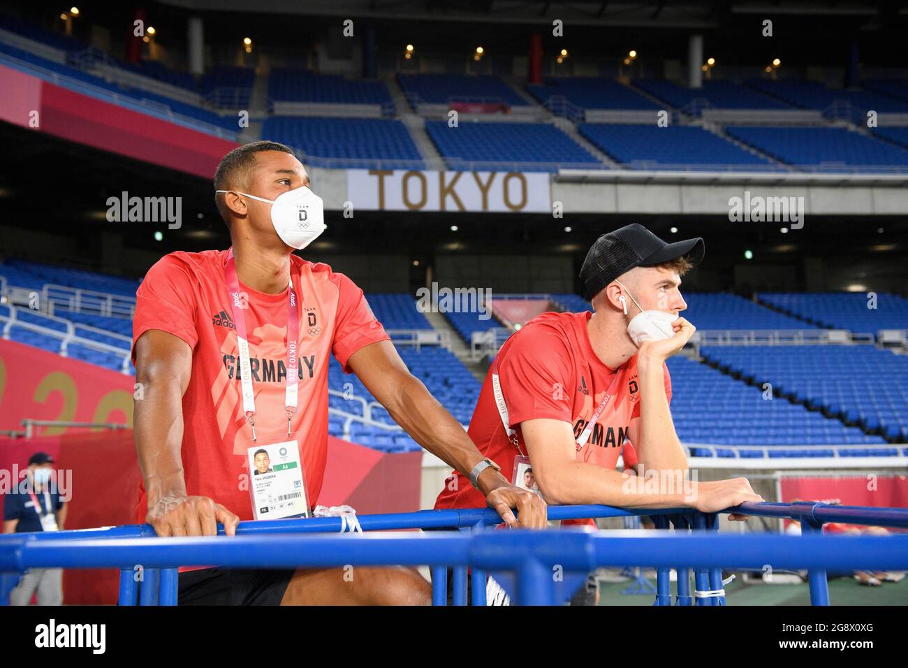 My first bra hi-res stock photography and images - Alamy