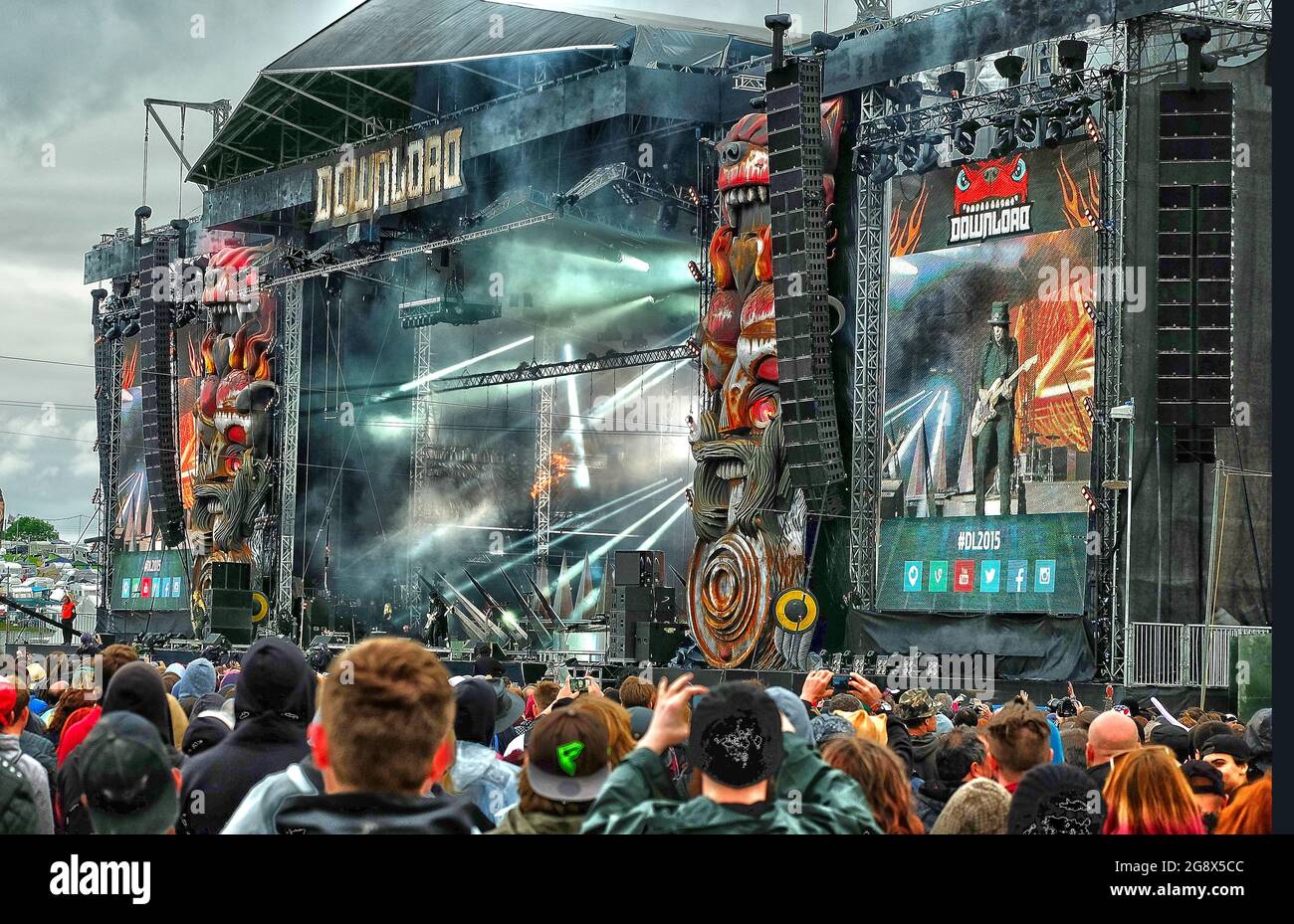 Download festival stage hi-res stock photography and images - Alamy