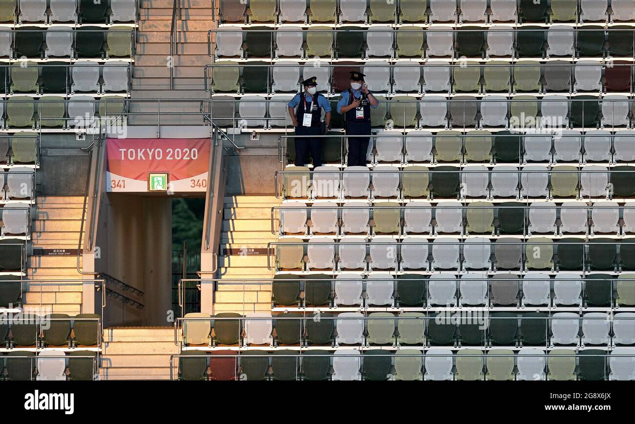 Olympics stadium security japan hi-res stock photography and images - Alamy
