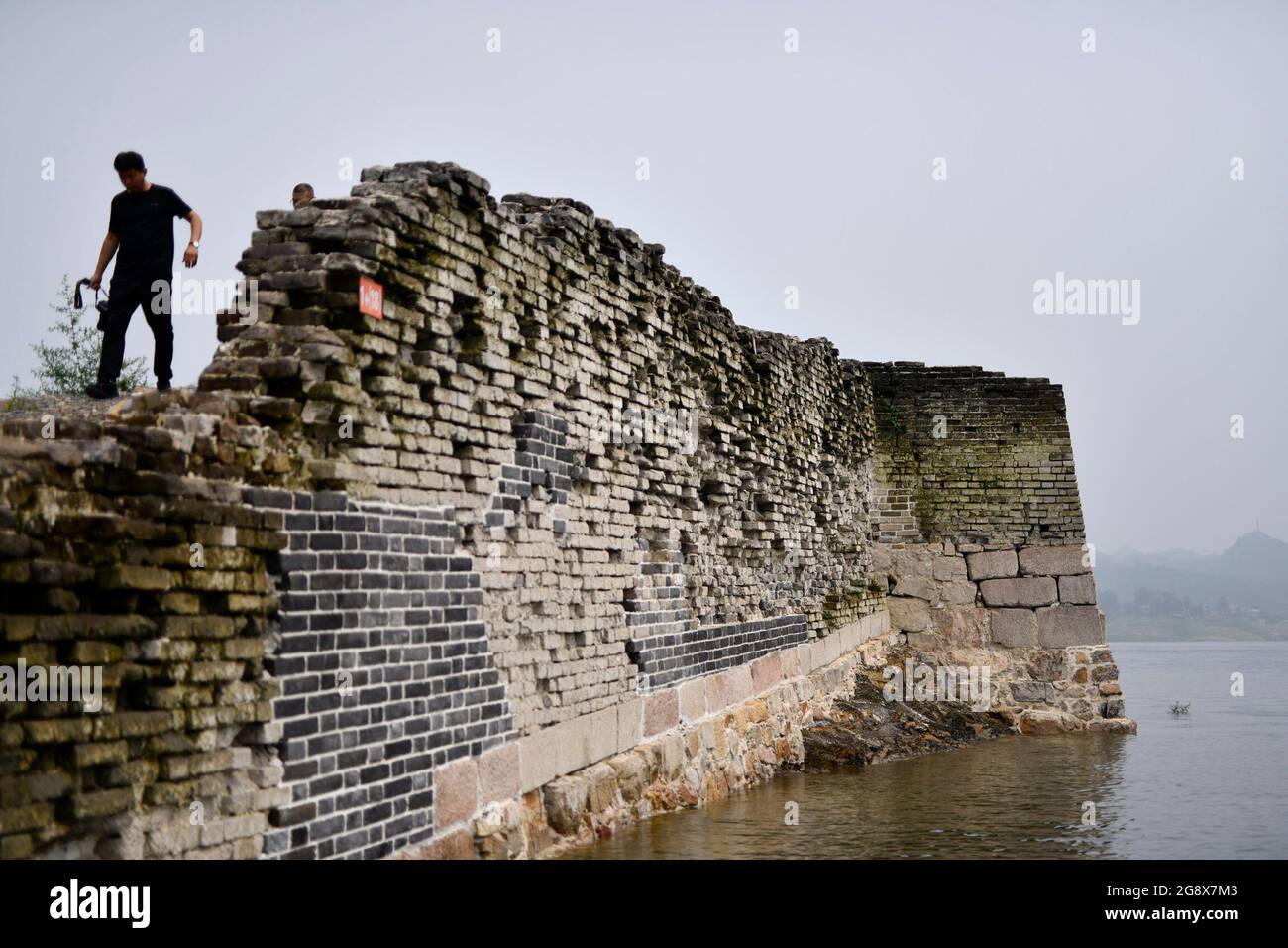 **CHINESE MAINLAND, HONG KONG, MACAU AND TAIWAN OUT**Photoshows a ...