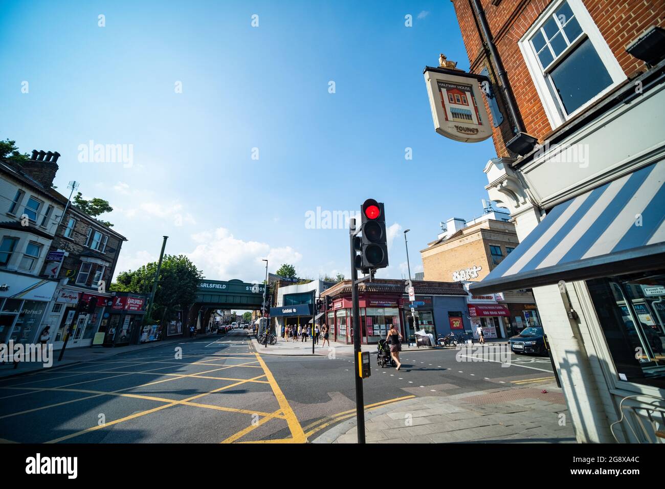 Earlsfield hi-res stock photography and images - Alamy
