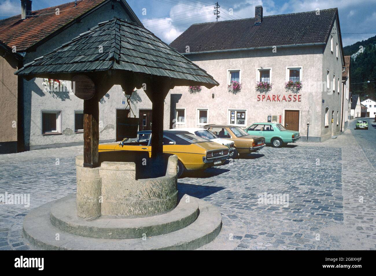 Essing market hi-res stock photography and images - Alamy