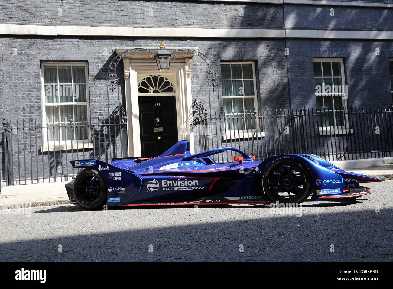 Car number 100 hi-res stock photography and images - Alamy