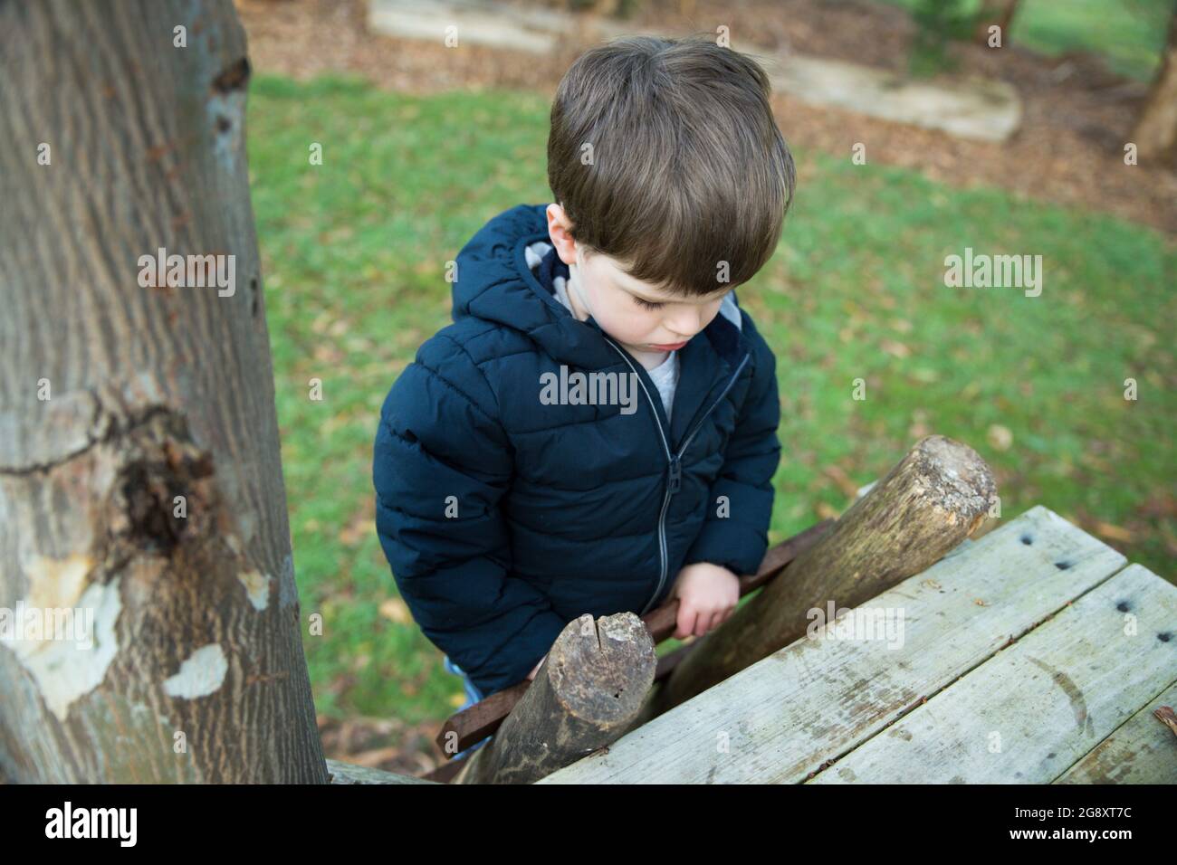 Australia boy hi-res stock photography and images - Alamy
