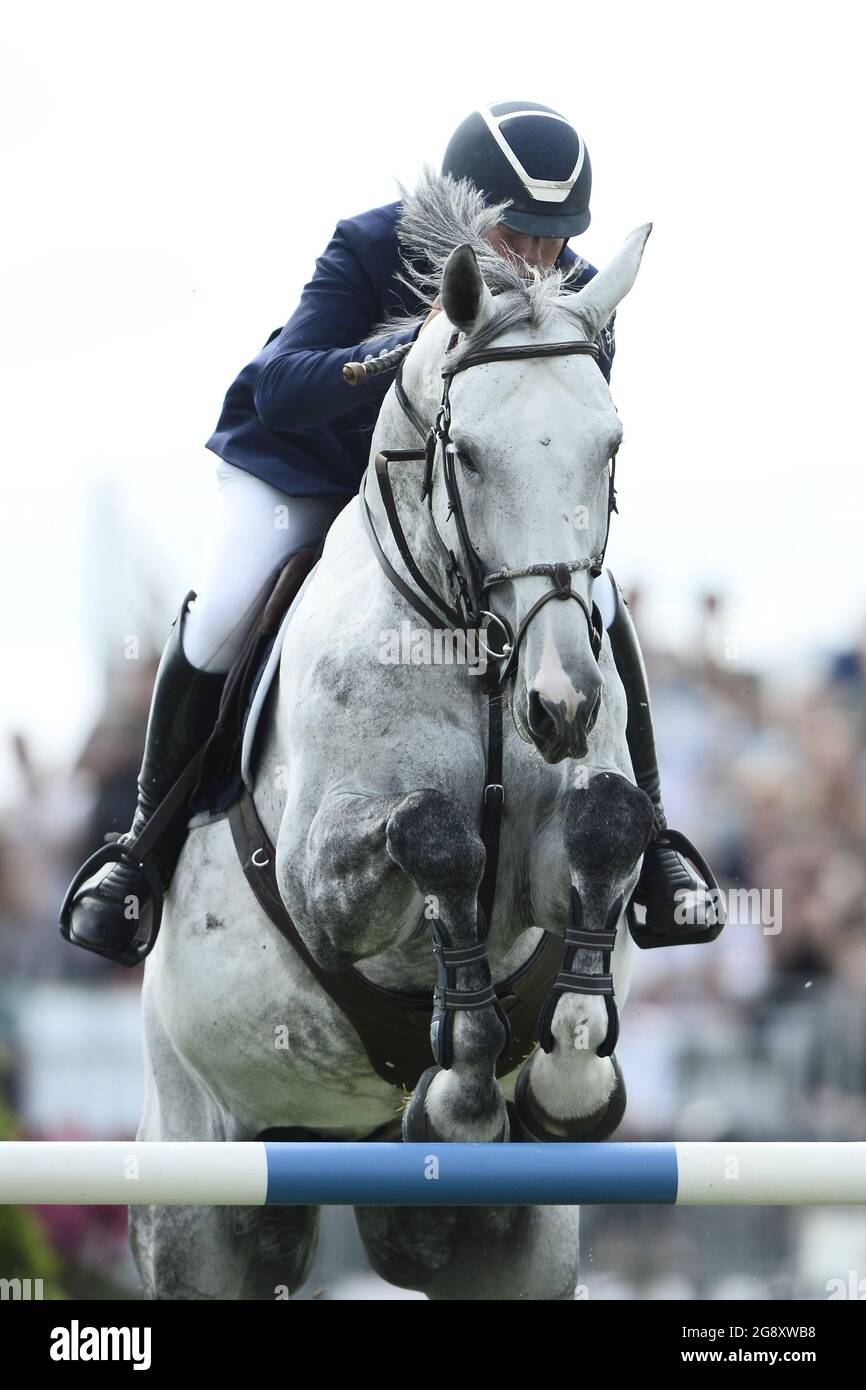 Roger Yves Bost riding Cassius Clay Vdv Z during the Masters Chantilly ...
