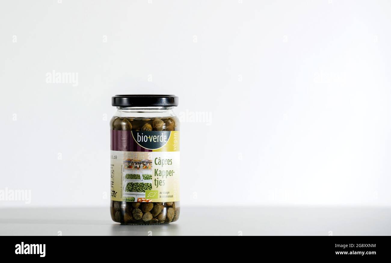 Capers bottle hi-res stock photography and images - Alamy