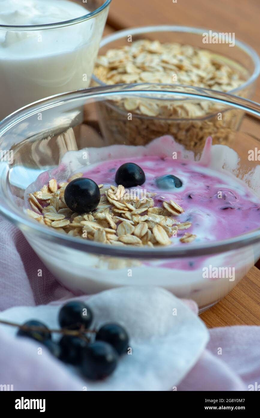 Blackcurrant for skin care. Facial mask ingredients: blackcurrant ...