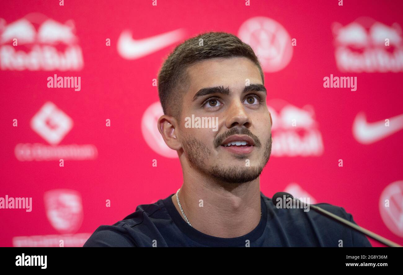 Andre silva red bull hi-res stock photography and images - Alamy