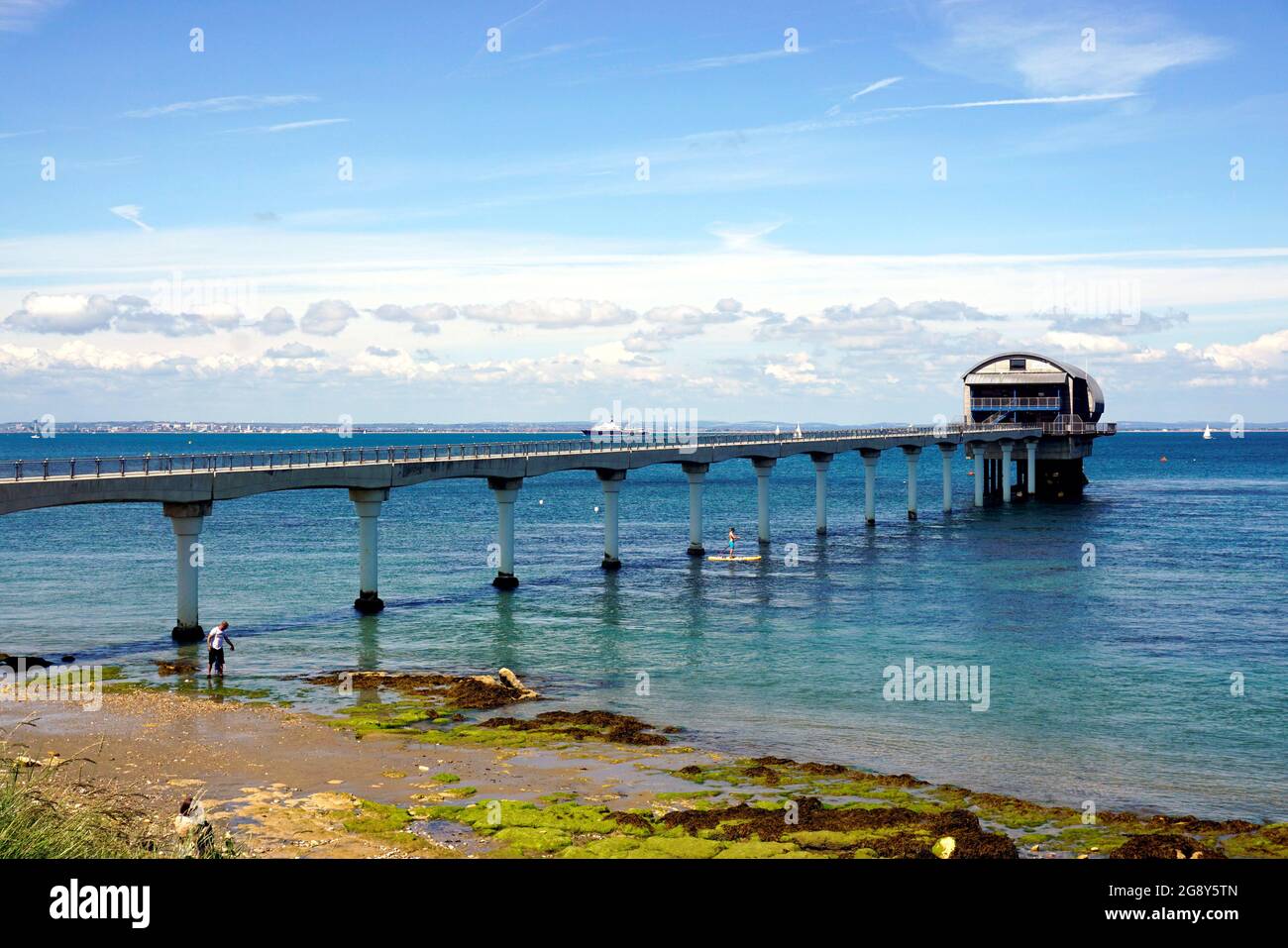Rock pooling isle of wight hi-res stock photography and images - Alamy