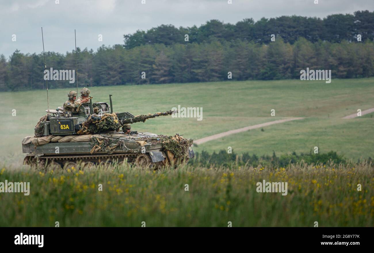 british army FV107 Scimitar armoured tracked military reconnaissance ...