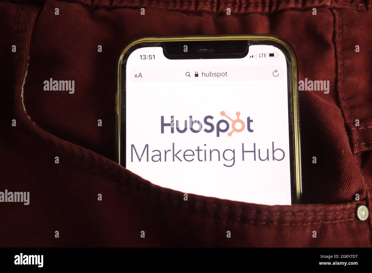 Hubspot symbol hi-res stock photography and images - Alamy