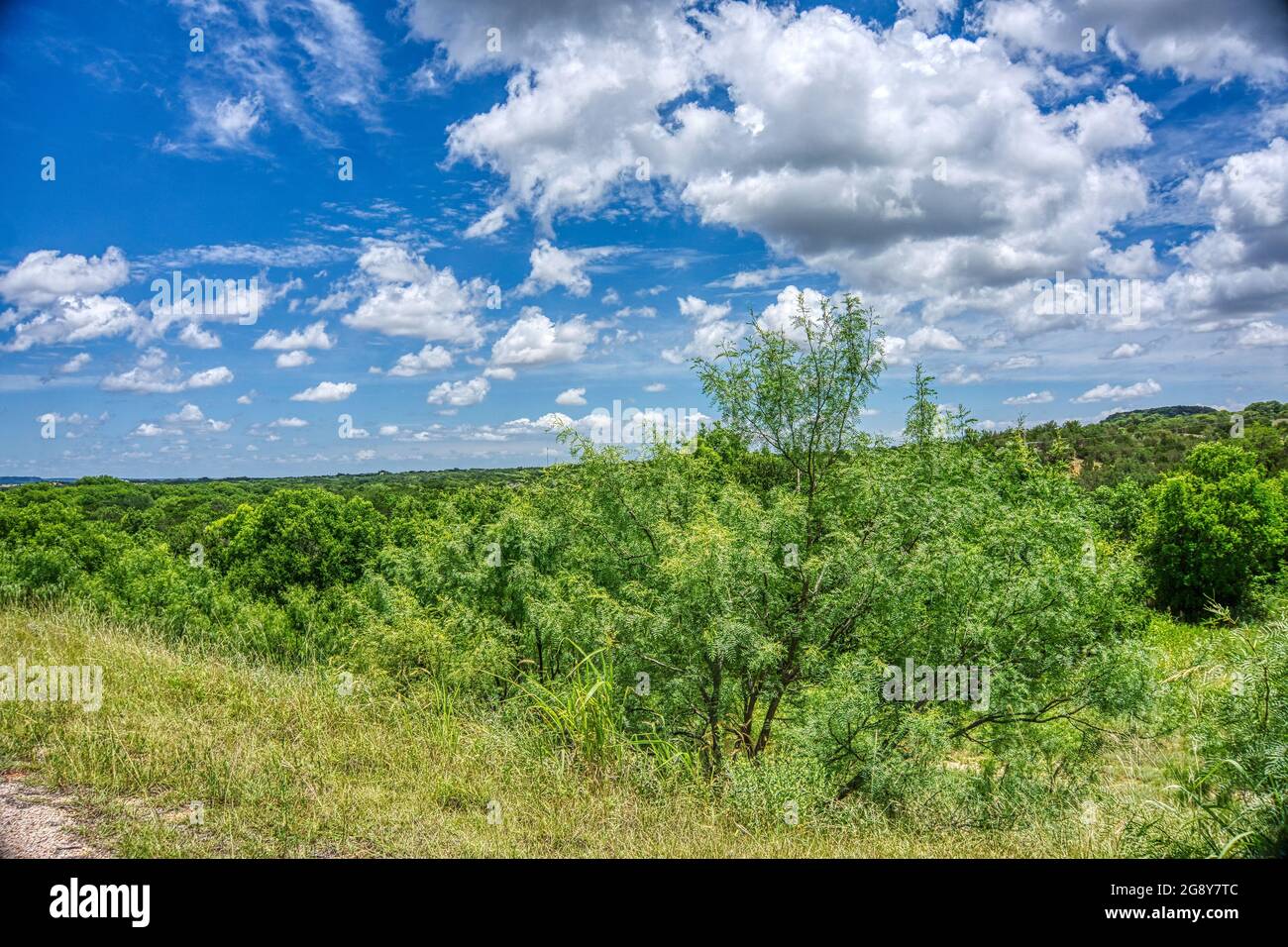 Beautiful blue sky with clouds over the Great Plains Stock Photo - Alamy