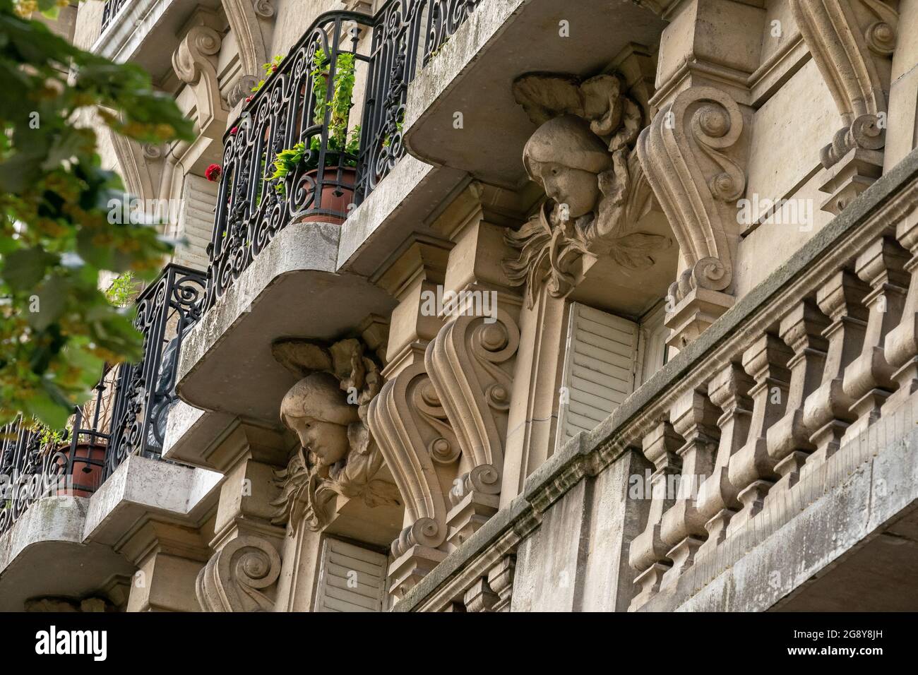 Paris Building Facade Sculpture Womans Head Front Entrance Stock Photo ...