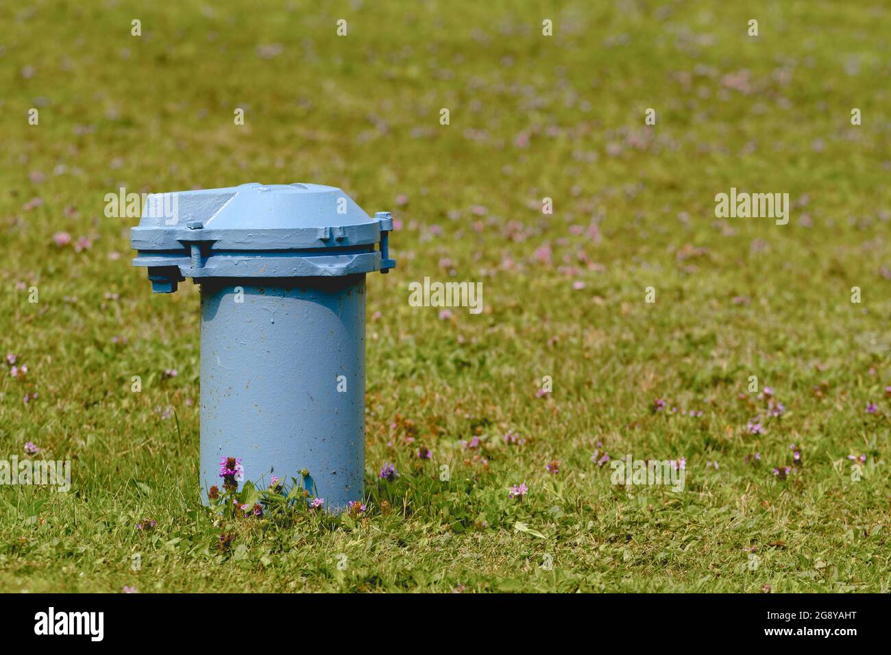 Dug Well High Resolution Stock Photography and Images - Alamy