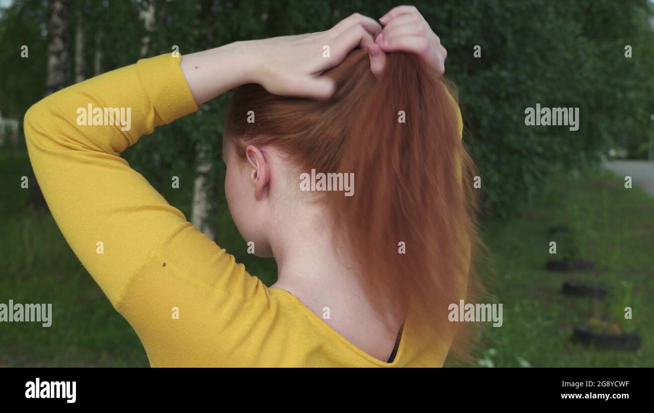 Loose hair style hi-res stock photography and images - Alamy