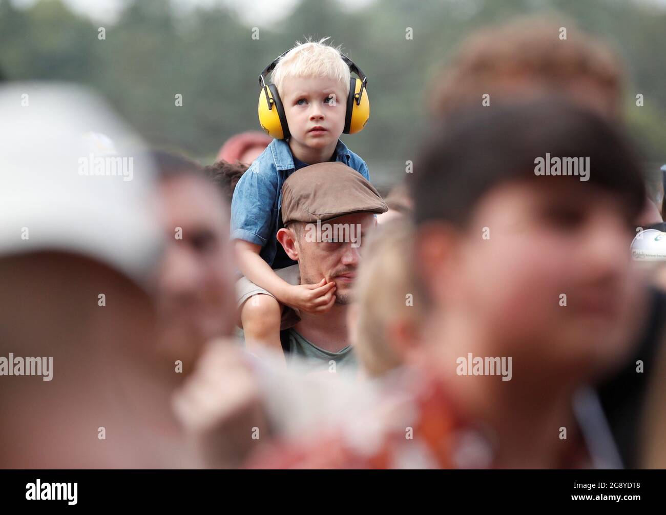 Ear defenders festival hi-res stock photography and images - Alamy