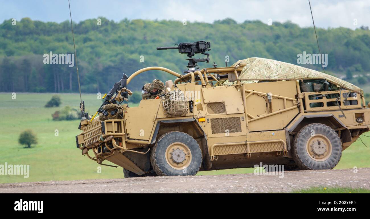 British army Supacat Jackal 4x4 rapid assault, fire support and ...