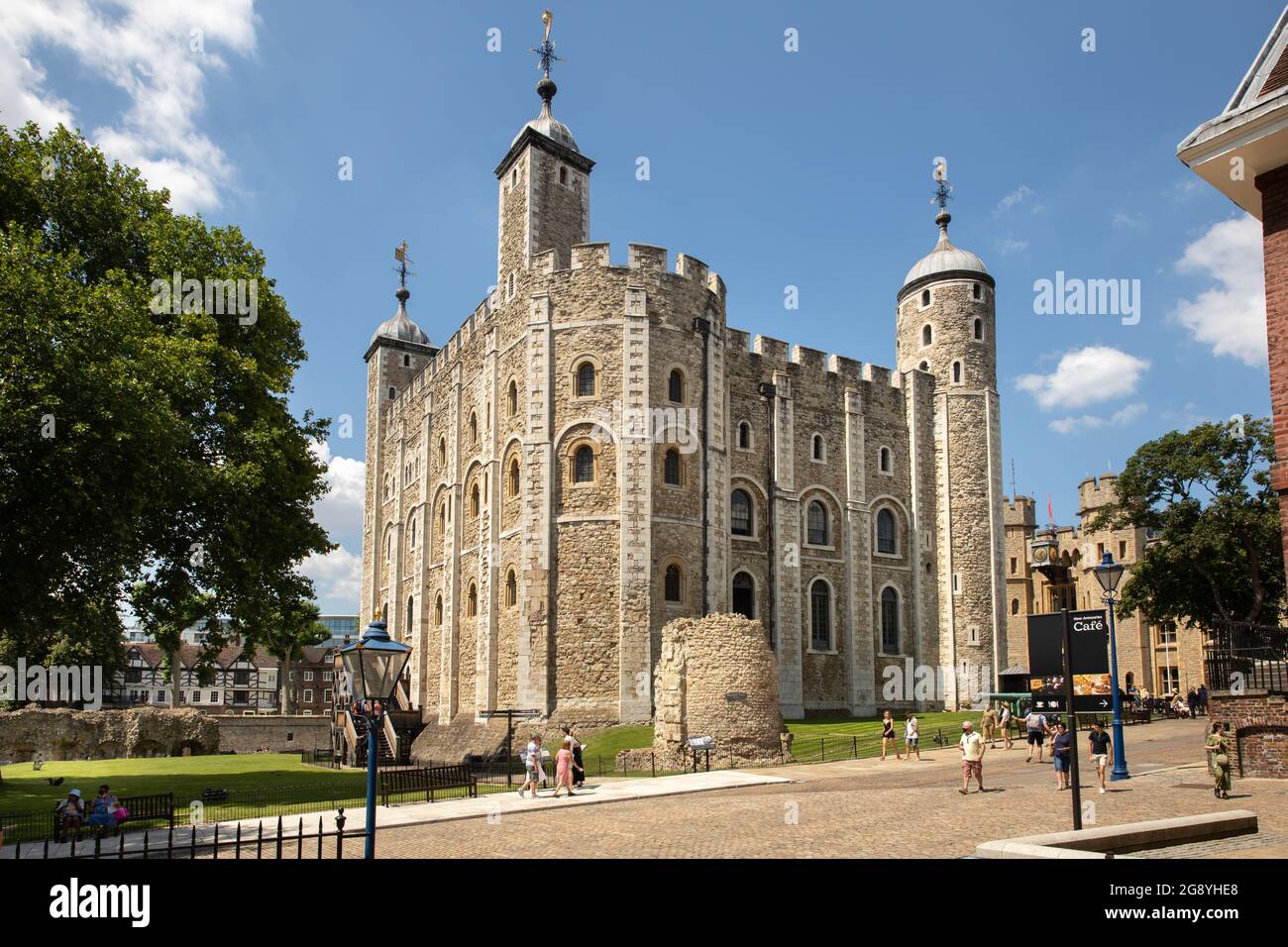 Crown jewels tower of london hi-res stock photography and images - Alamy