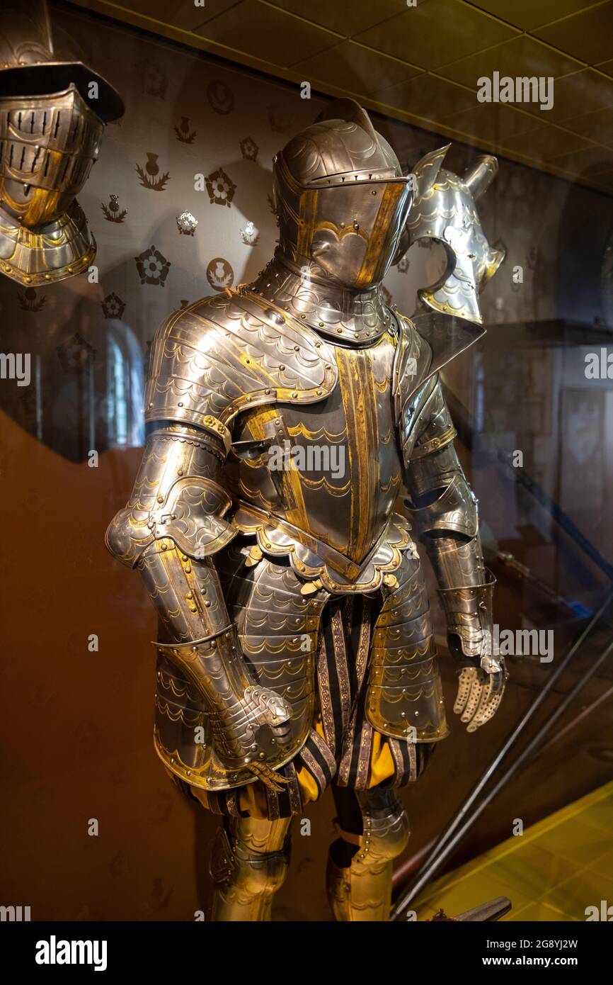 Norman castle tower hi-res stock photography and images - Alamy