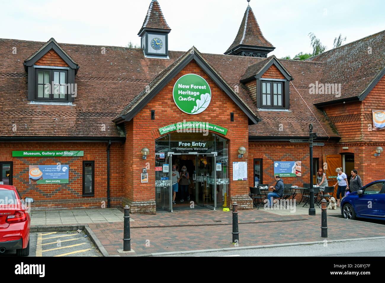 Lyndhurst, Hampshire, England - June 2021: Entrance to the New Forest ...