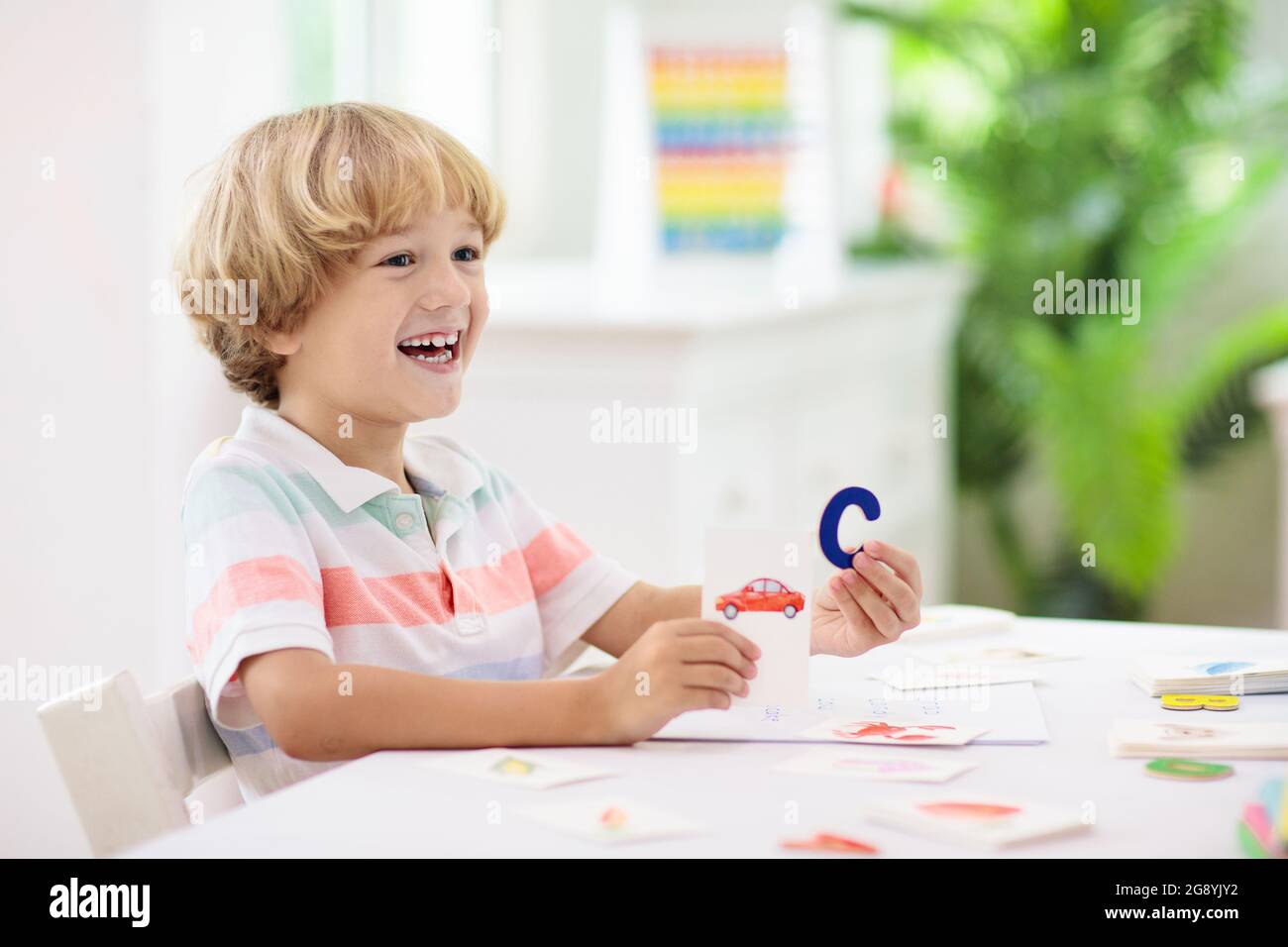 Kids learn to read. Colorful abc phonics flash cards for kindergarten ...