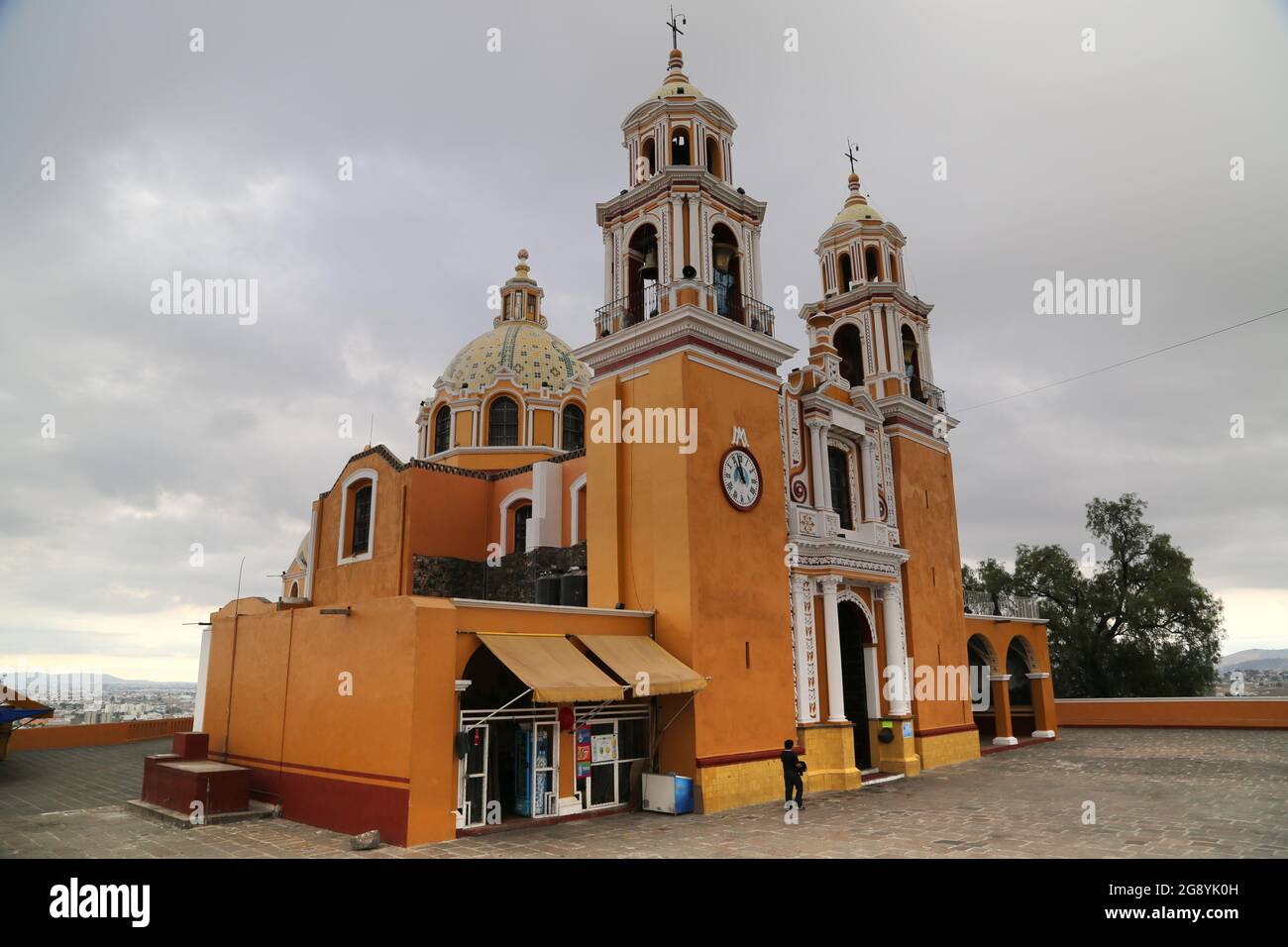 The sanctuary of Our Lady of Remedies in Cholula. Messico Stock Photo ...