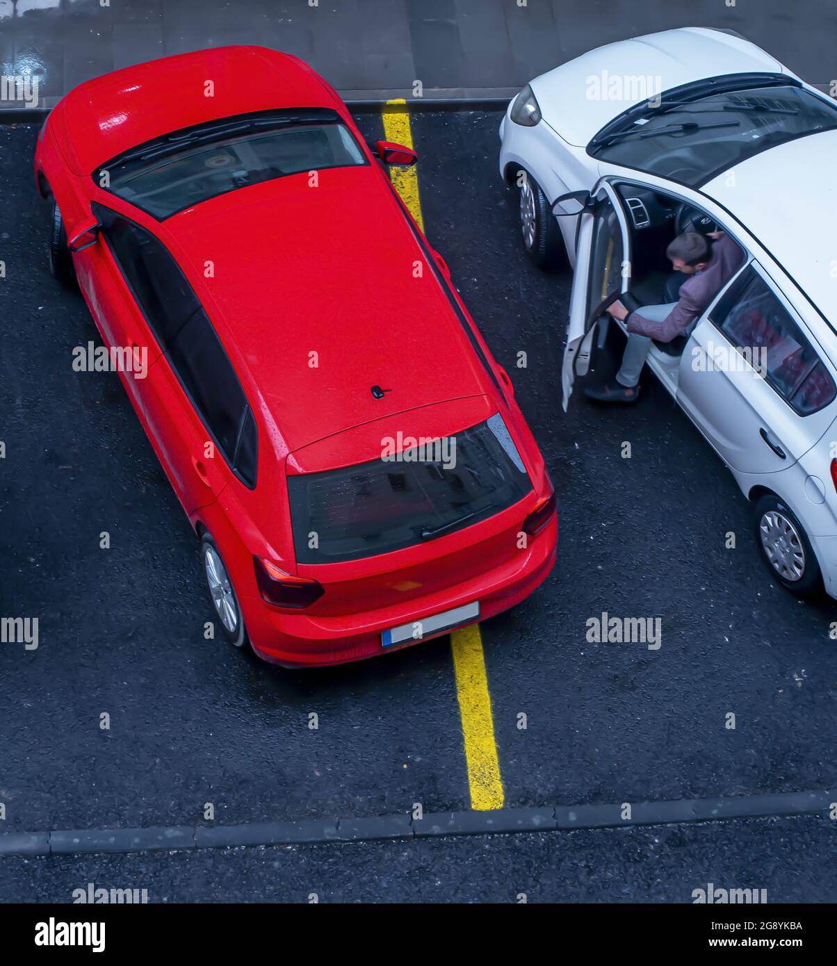 Improperly parked hi-res stock photography and images - Alamy
