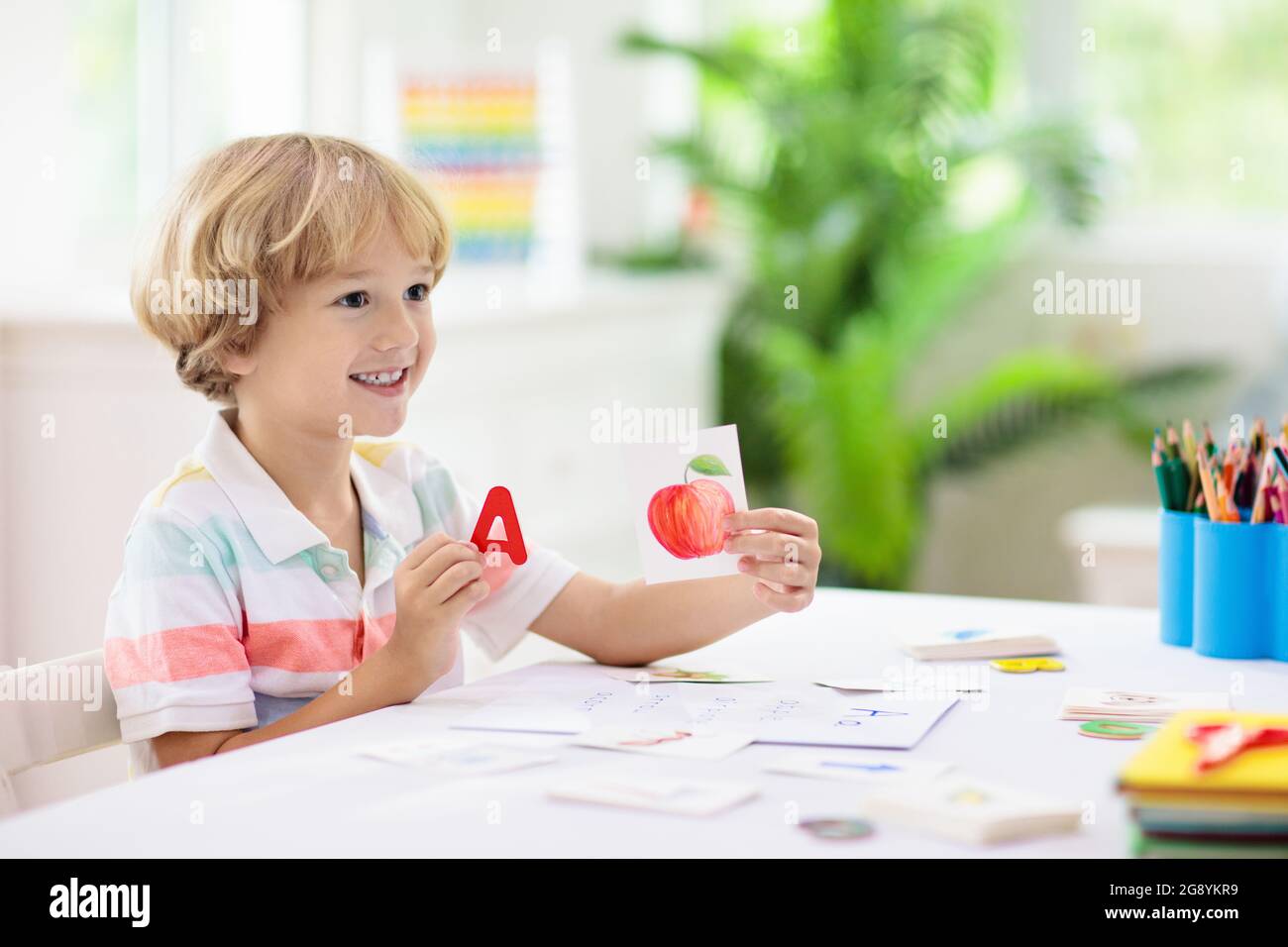 Kids learn to read. Colorful abc phonics flash cards for kindergarten ...