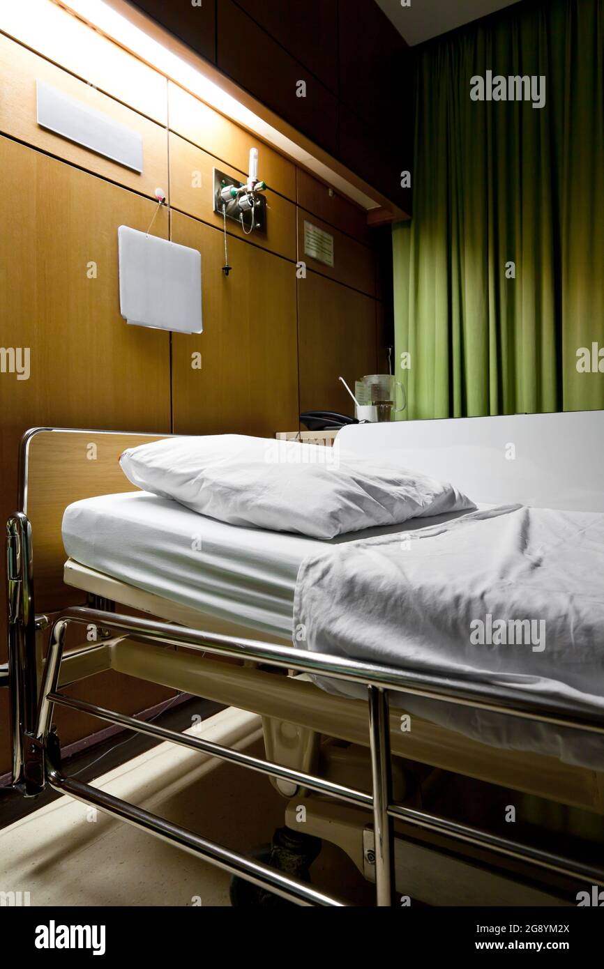 Hospital Room Pictures At Night