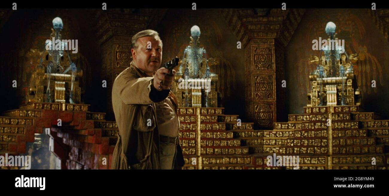 Los Angeles.CA.USA. Ray Winstone as George 'Mac' Michale in a scene ...