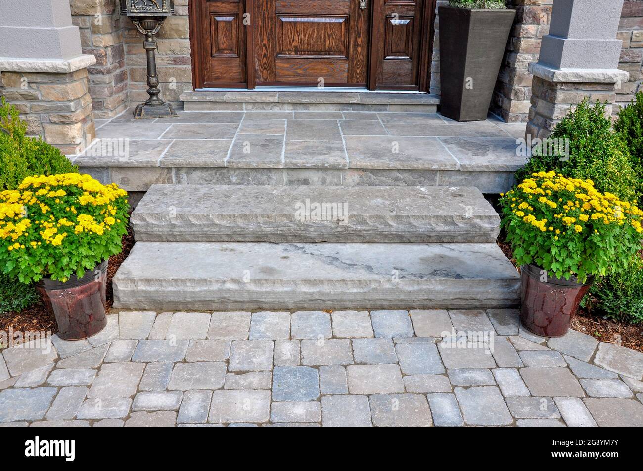 Stone veranda hi-res stock photography and images - Alamy